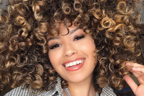 How to: PUMP UP THE VOLUME!! Tips for Curly Hair w/ our Hair Diffuser ...